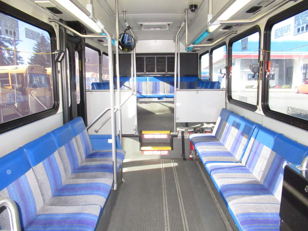 2007 Gillig Low Floor 23 Passenger ADA Transit Bus - T91378 | Northwest ...
