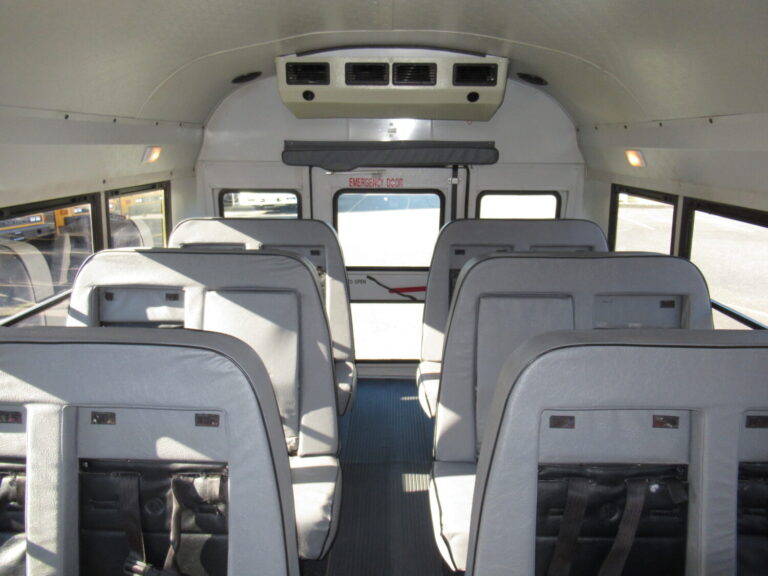 2005 Chevrolet C5500 U.S. Bus Sturdibus HD 36 Passenger School Bus ...