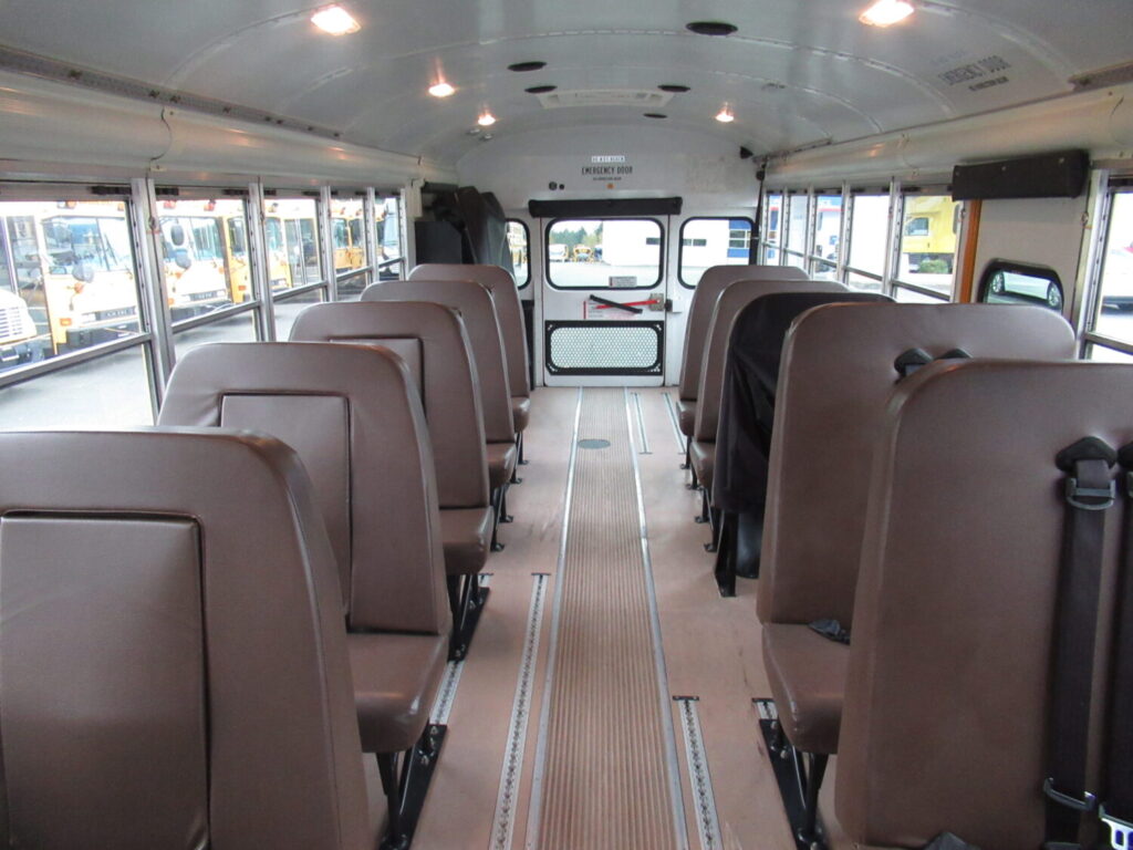 2009 Blue Bird All American 22 Passenger + 1 Wheelchair Short School ...