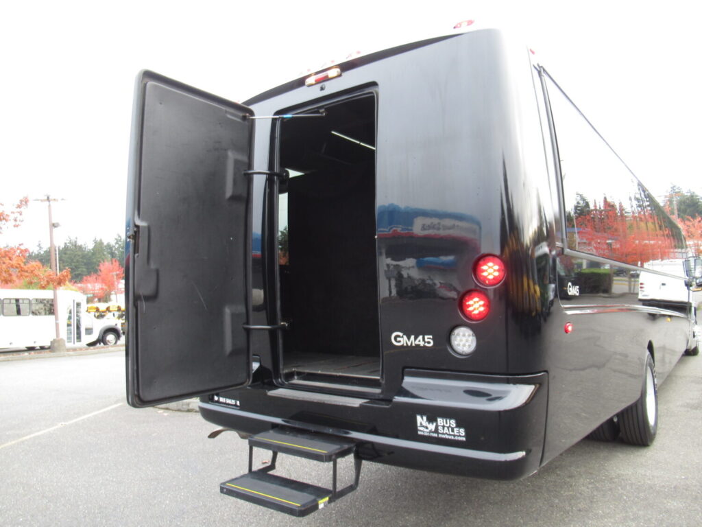 2015 Freightliner Grech GM45 42RL Executive Shuttle Bus - SJ7250 ...