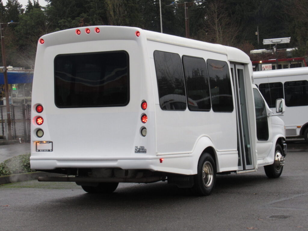 2011 Ford Starcraft Starquest 14 Passenger Shuttle Bus - S21341 ...