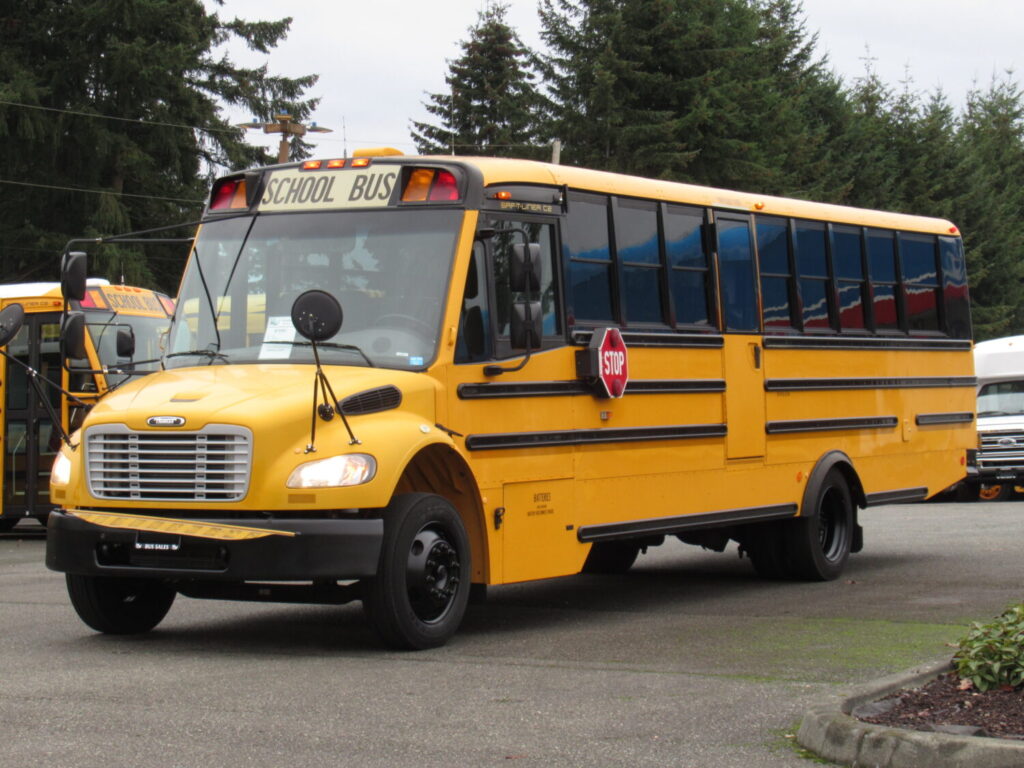 2011 Thomas C2 6 Passenger + 6 Wheelchair ADA School Bus - BT2551 ...