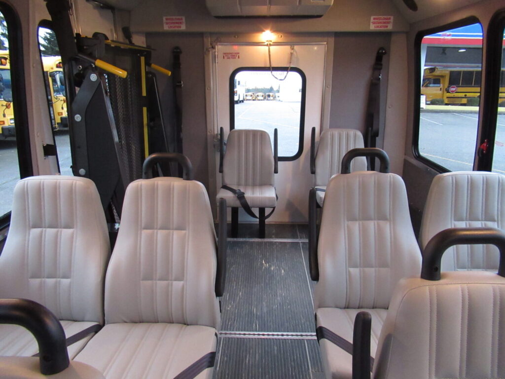 2017 Ford Elkhart 14 Passenger ADA + Interior Luggage Shuttle Bus ...