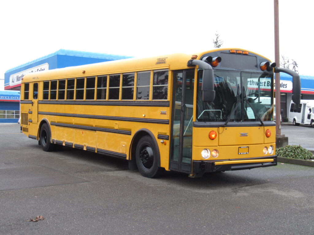 2005 Thomas HDX 78 Passenger School Bus - B56733 | Northwest Bus Sales, Inc