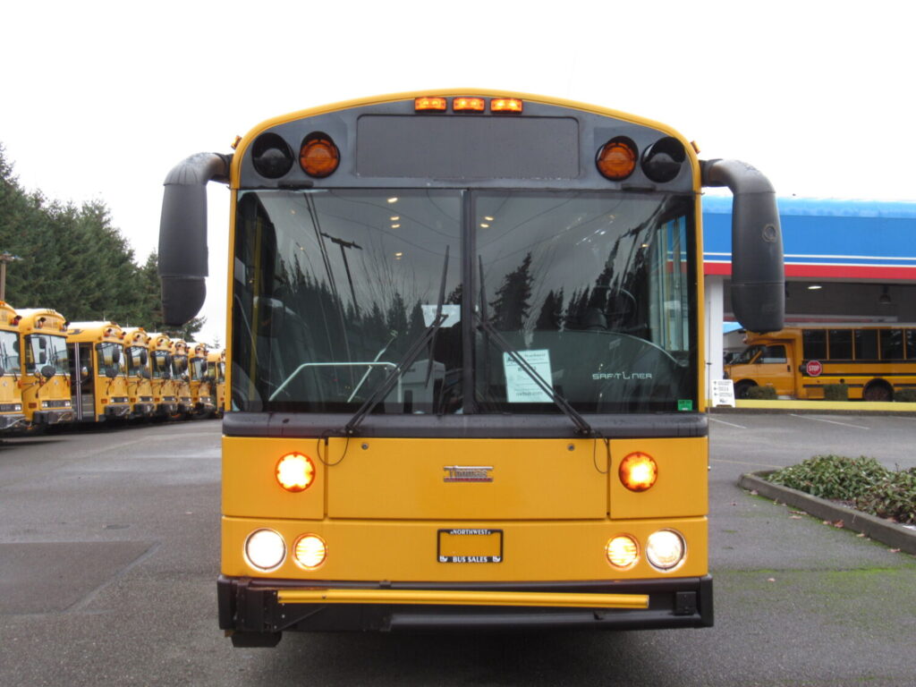 2005 Thomas HDX 78 Passenger School Bus - B56733 | Northwest Bus Sales, Inc