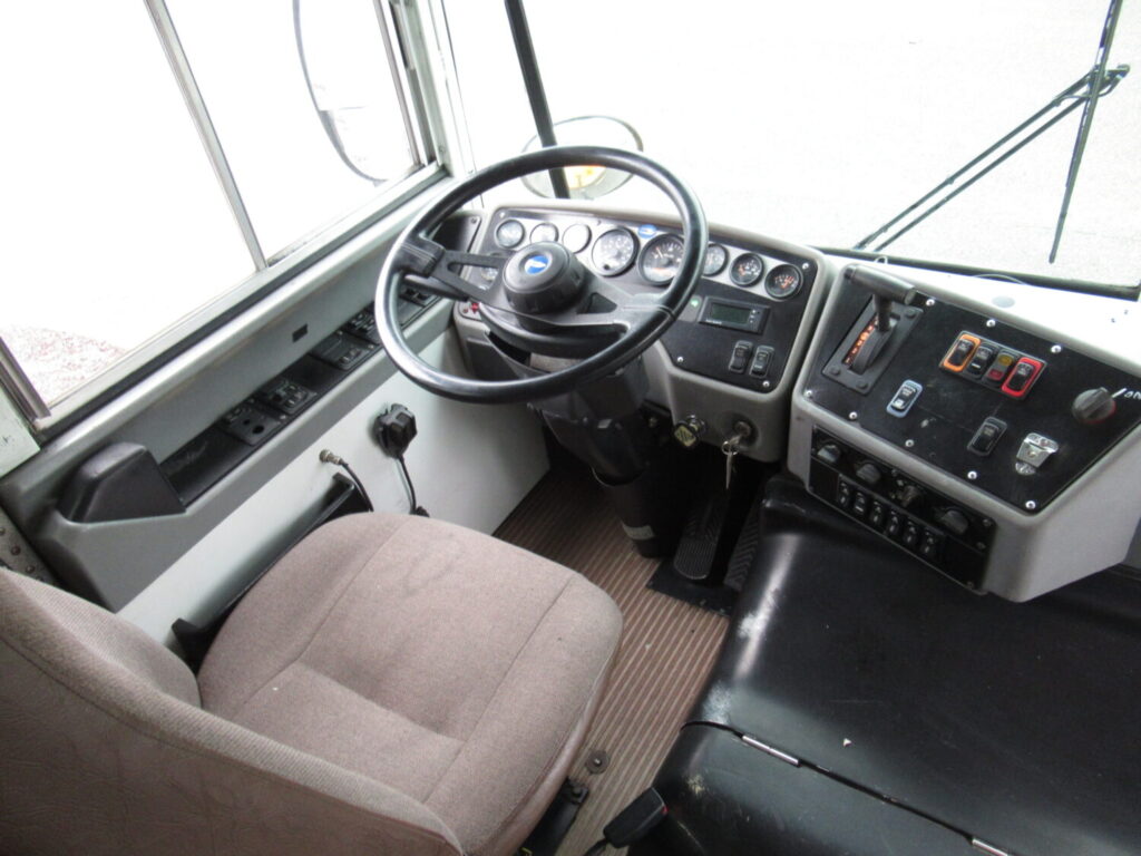 2004 Blue Bird All American 18 Passenger + 3 Wheelchair Short School ...