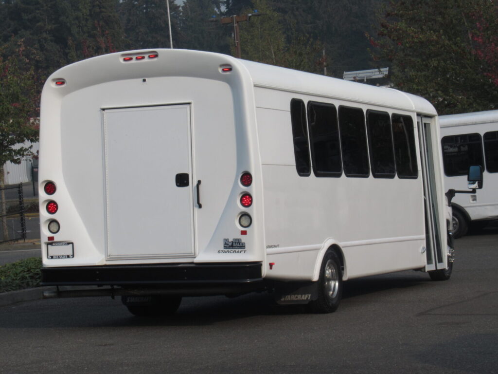 2016 Ford Starcraft MVP 24 Passenger + Rear Luggage Shuttle Bus ...