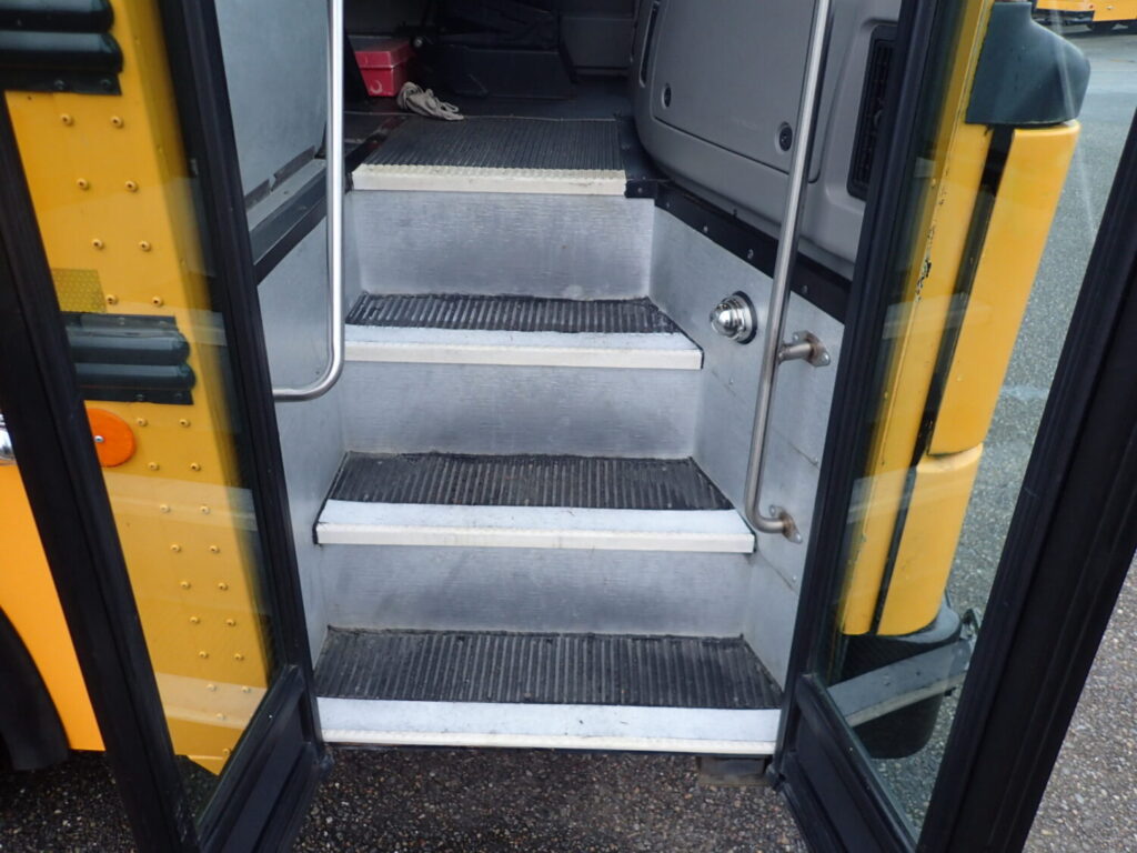2010 Thomas HDX 78 Passenger School Bus - B21345 | Northwest Bus Sales, Inc