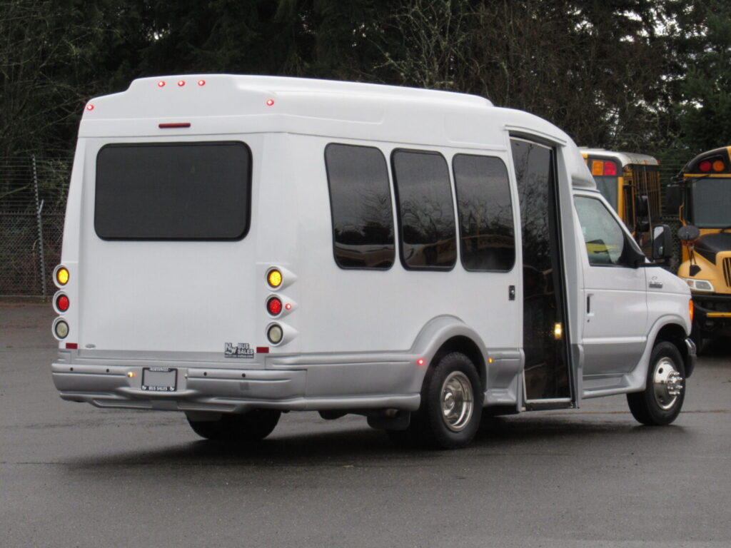 2006 Ford E-350 Turtle Top Van Terra 13 Passenger Shuttle Bus - S24248 ...