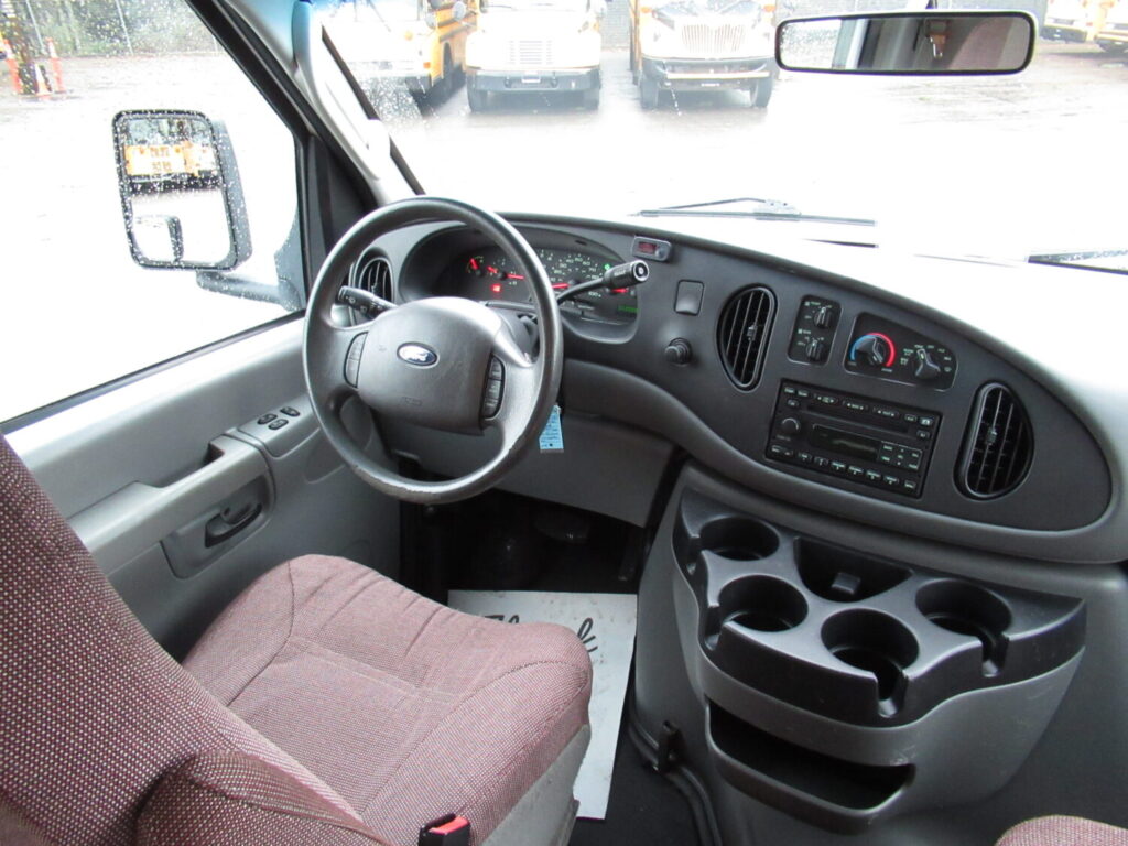 2006 Ford E-350 Turtle Top Van Terra 13 Passenger Shuttle Bus - S24248 ...