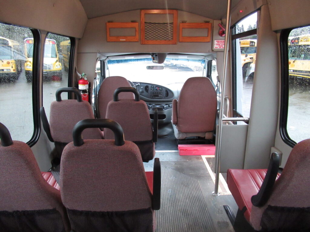 2006 Ford E-350 Turtle Top Van Terra 13 Passenger Shuttle Bus - S24248 ...