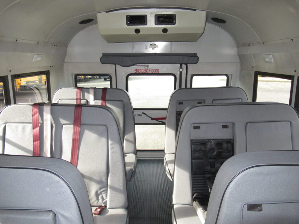 2005 Chevrolet C5500 U.S. Bus Sturdibus HD 36 Passenger School Bus ...