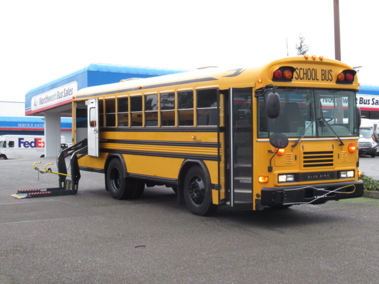 2004 Blue Bird All American 16 Passenger + 3 Wheelchair Short School ...