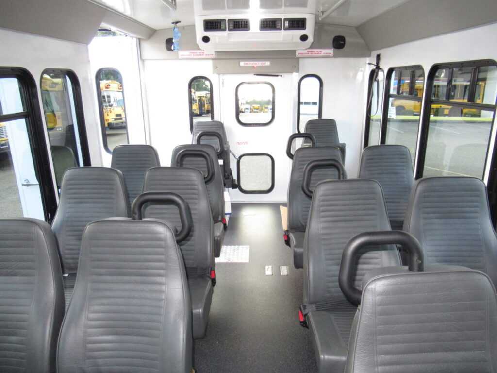 2022 Ford Turtle Top 12 Passenger + 2 Wheelchair Shuttle Bus - S42706 ...