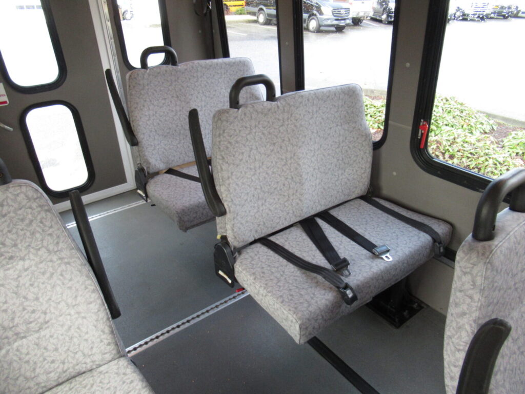 2012 Ford Diamond VIP 2200 14 Passenger + 1 Wheelchair ADA Shuttle Bus ...