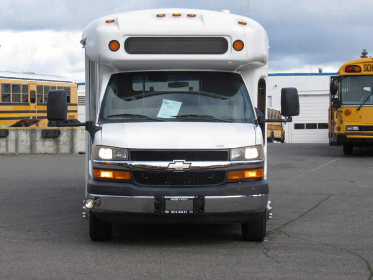 2012 Chevrolet Arboc Spirit of Mobility 17 Passenger + 2 Wheelchair ADA ...