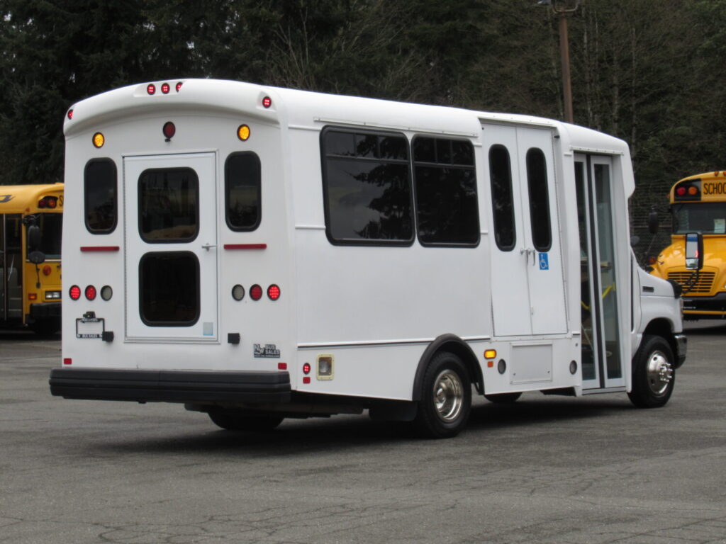 2014 Ford E-450 Champion Challenger 14 Passenger ADA Shuttle Bus ...
