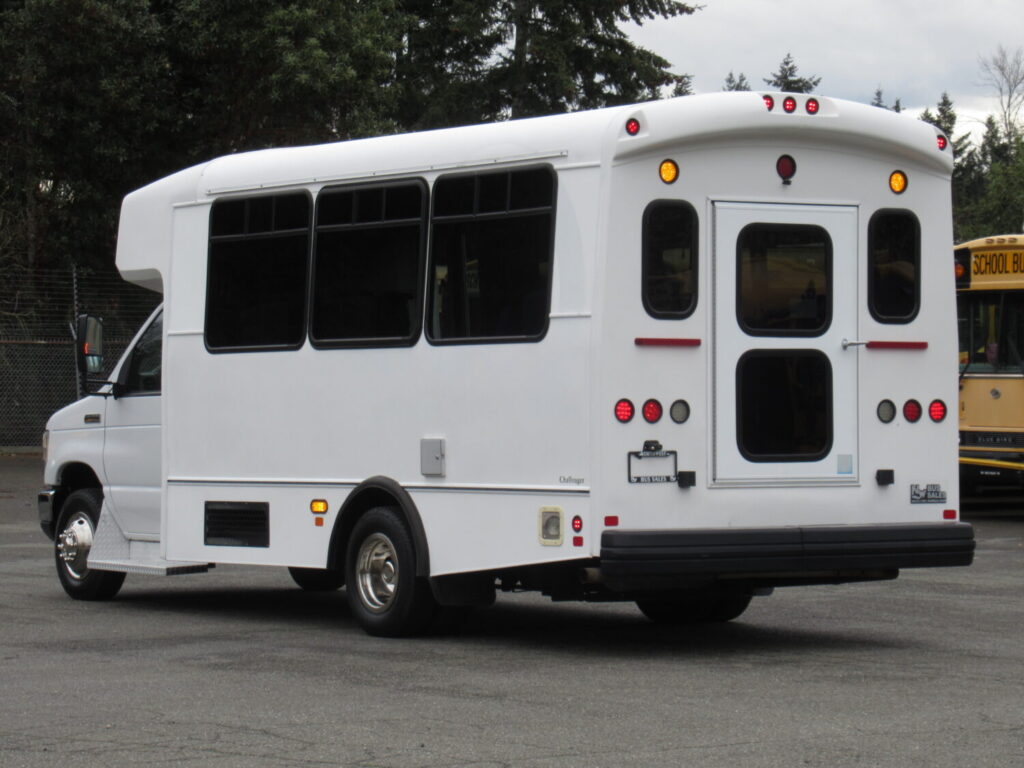 2014 Ford E-450 Champion Challenger 14 Passenger ADA Shuttle Bus ...