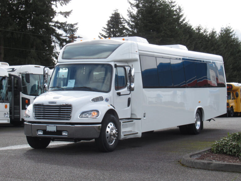 2019 ECD KSIR M2 Freightliner 36 Passenger + Rear Luggage Executive ...