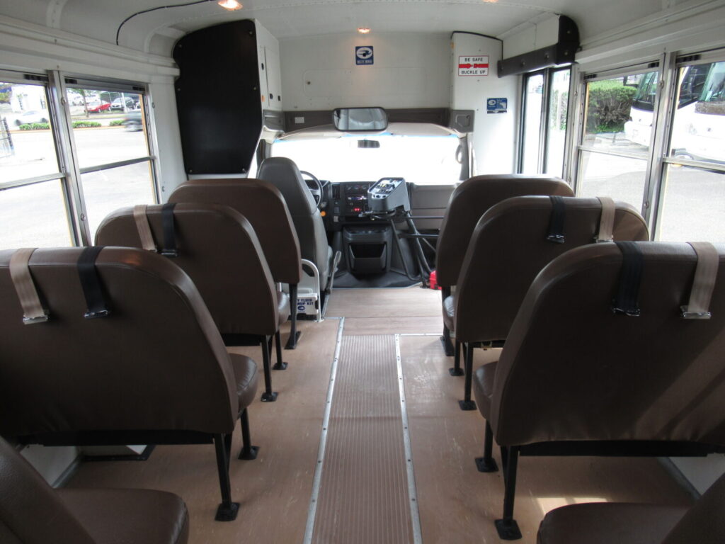 2006 Chevrolet Blue Bird Handy Bus 12+1 ADA Type-A School Bus -B15556 ...