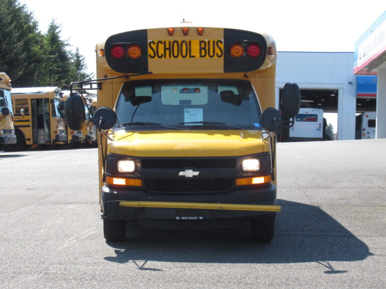 2005 Chevrolet Blue Bird Handy Bus 12+1 ADA Type-A School Bus -B80592 ...