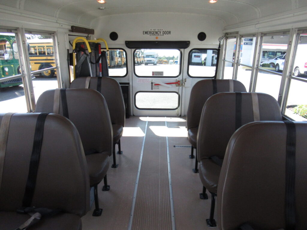 2005 Chevrolet Blue Bird Handy Bus 12+1 ADA Type-A School Bus -B80592 ...