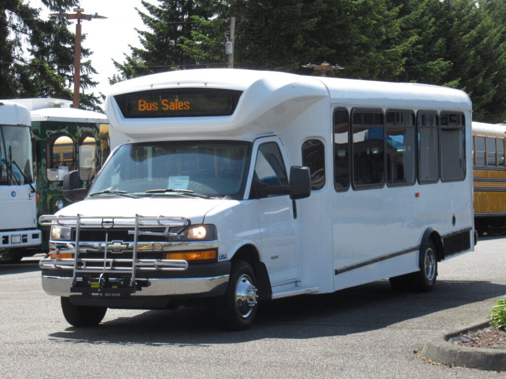 2016 Chevrolet Arboc Spirit of Mobility 18 Passenger + 2 Wheelchair ADA ...