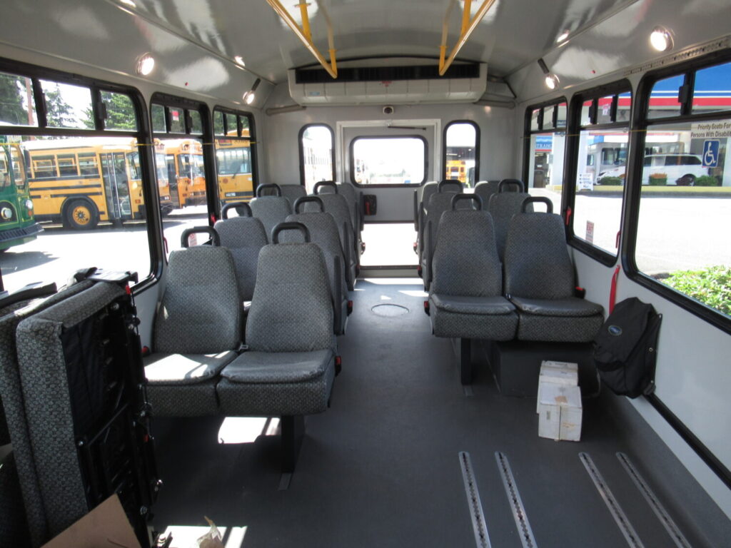 2016 Chevrolet Arboc Spirit of Mobility 18 Passenger + 2 Wheelchair ADA ...