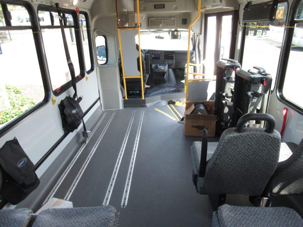 2016 Chevrolet Arboc Spirit of Mobility 18 Passenger + 2 Wheelchair ADA ...