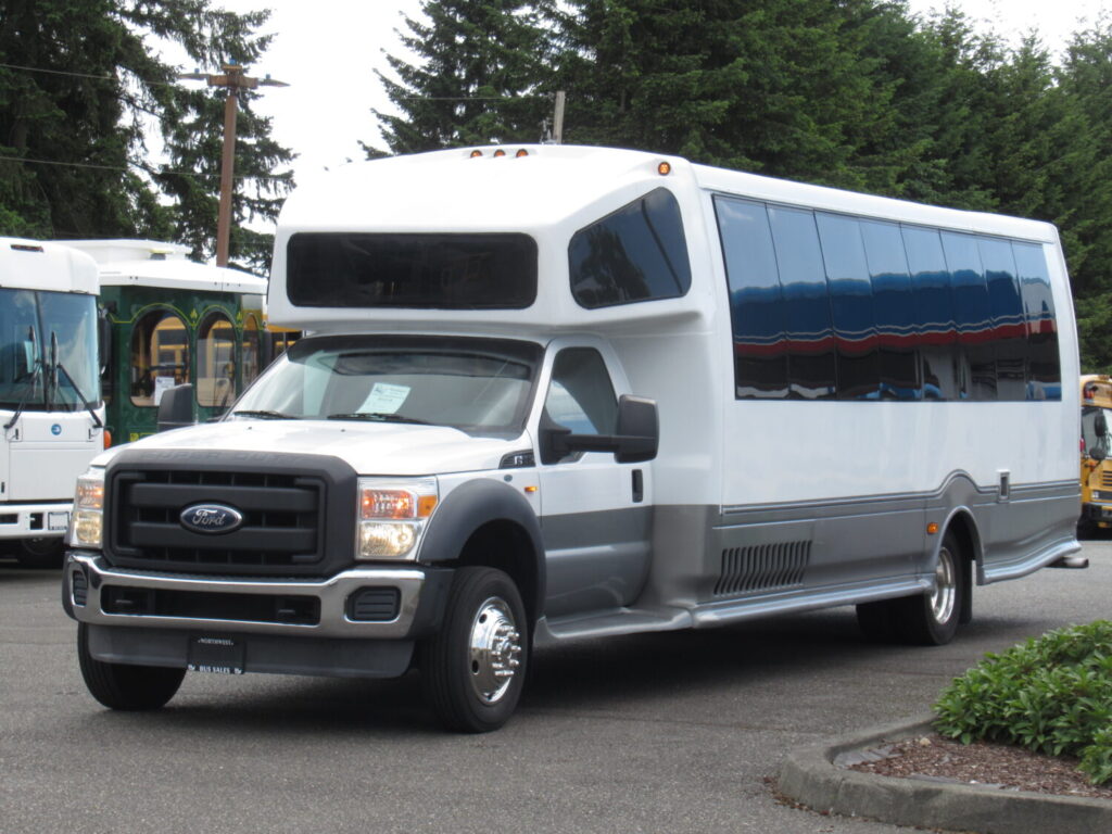 2012 Ford F-550 Turtle Top Odyssey XL 33 Passenger Shuttle Bus - S13814 ...