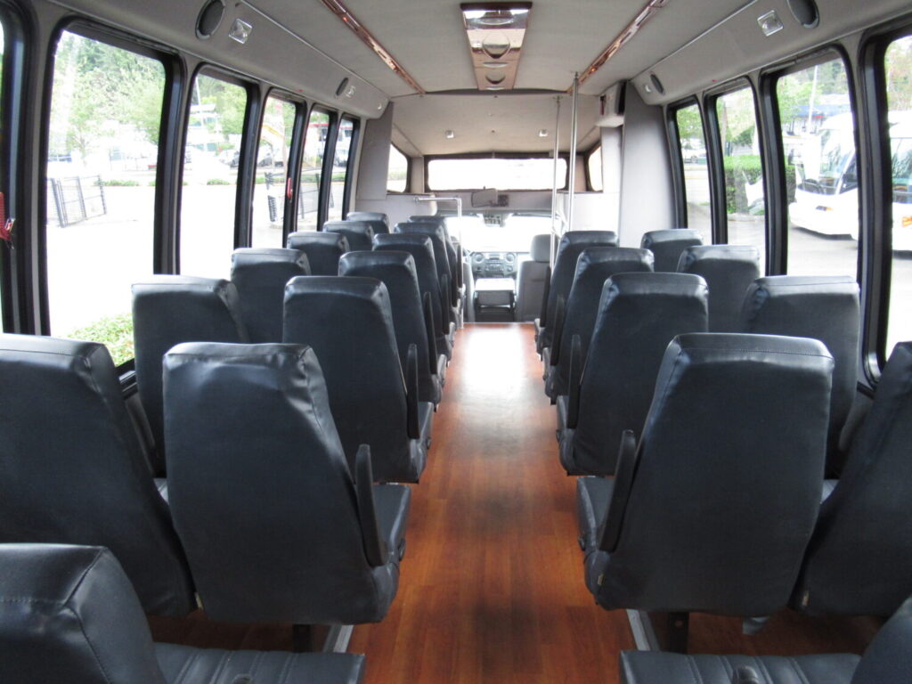 2012 Ford F-550 Turtle Top Odyssey XL 33 Passenger Shuttle Bus - S13814 ...