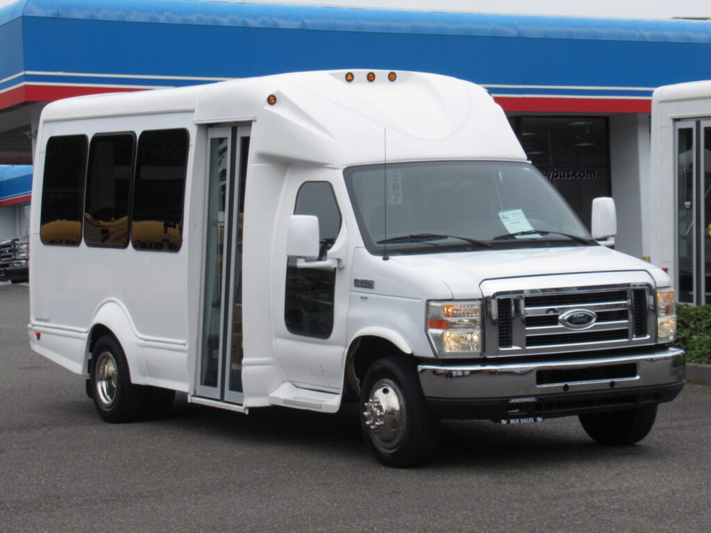 2011 Ford Starcraft Starquest 14 Passenger Shuttle Bus - S21342 ...