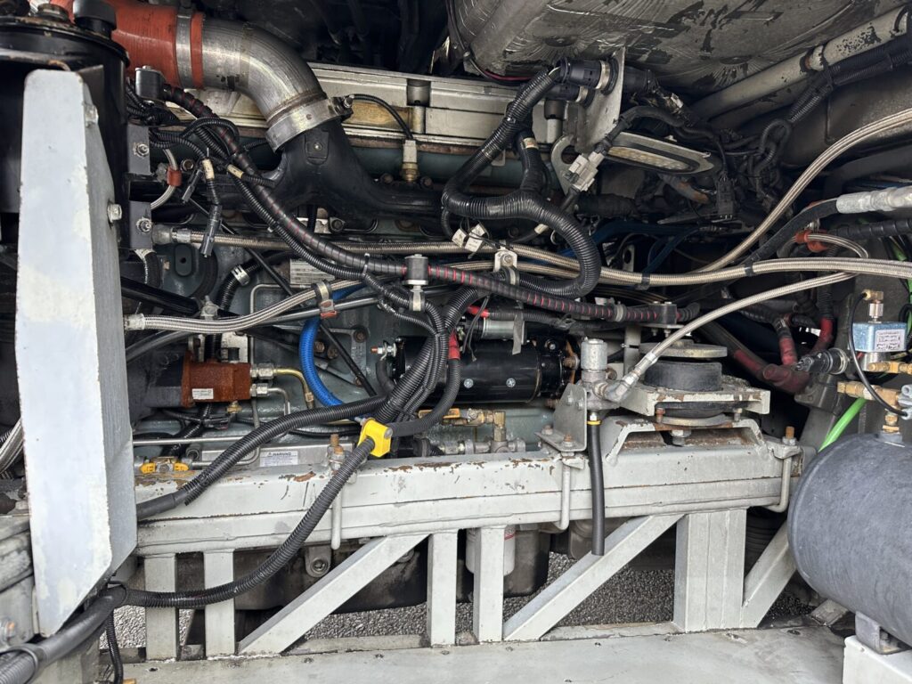 2005 MCI D4500 57 Passenger ADA Motorcoach - C56548 | Northwest Bus ...