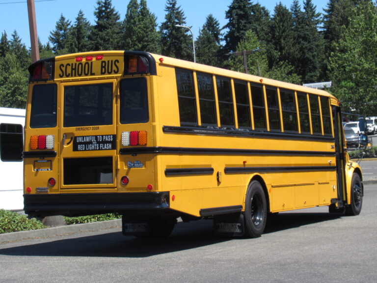 2015 Thomas Saf-T-Liner C2 71 Passenger School Bus - BG4975 | Northwest ...