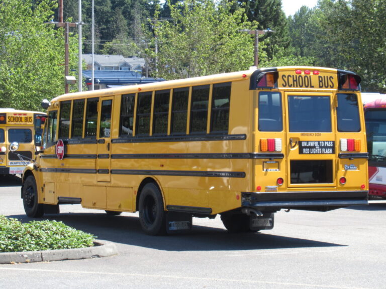 2015 Thomas Saf-T-Liner C2 71 Passenger School Bus - BG4975 | Northwest ...