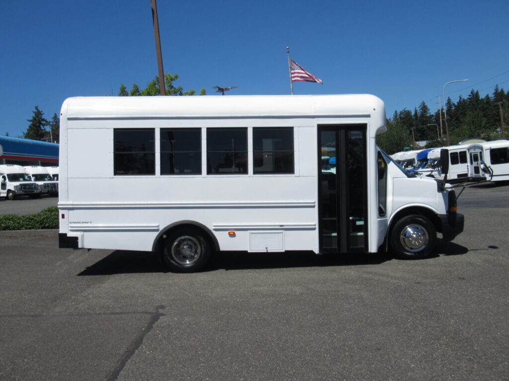 2014 Chevrolet Starcraft Prodigy 24 Passenger MFSAB - B22346 ...
