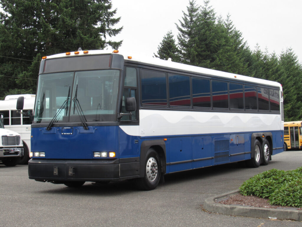 2005 MCI D4500 57 Passenger ADA Motorcoach - C56544 | Northwest Bus ...
