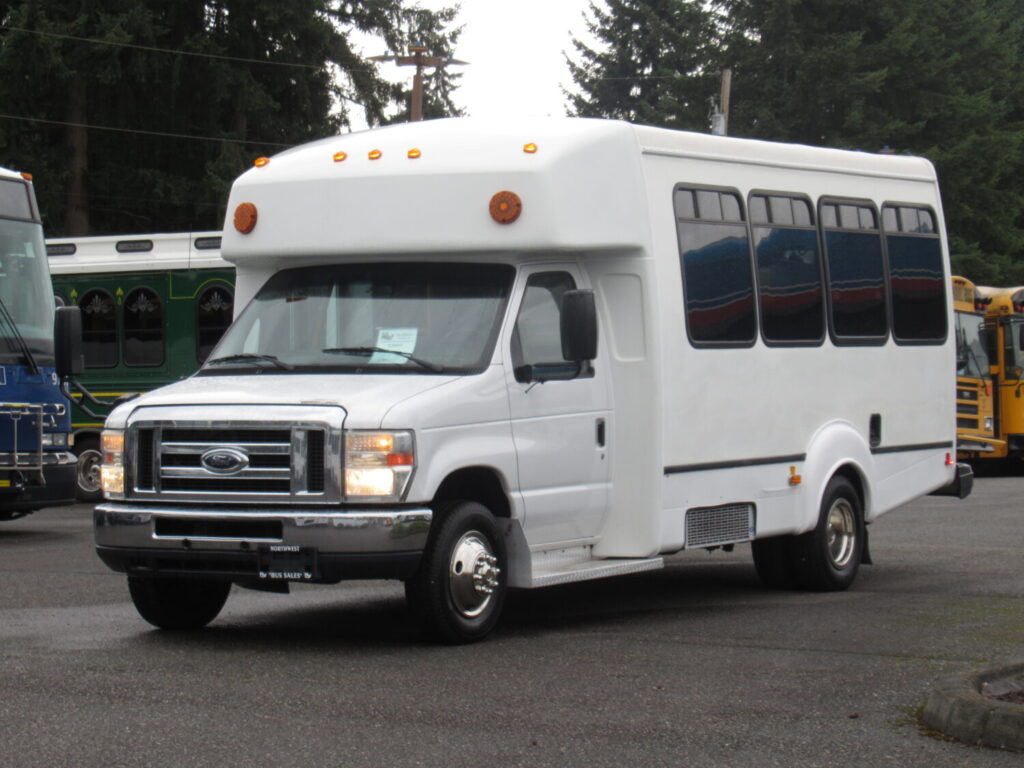 2013 Ford Goshen GC II 14 Passenger ADA Shuttle Bus - S28903 ...