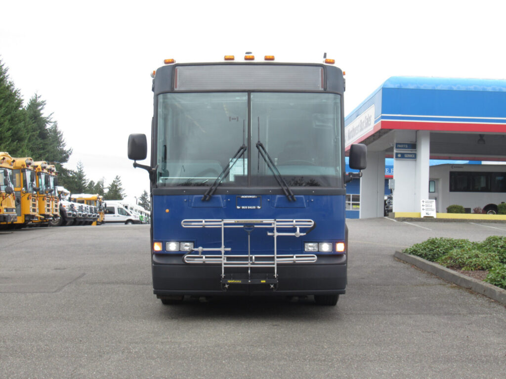 2005 MCI D4500 57 Passenger ADA Motorcoach - C56552 | Northwest Bus ...