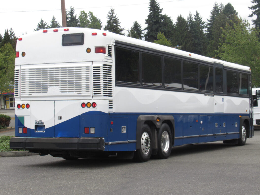 2005 MCI D4500 57 Passenger ADA Motorcoach - C56552 | Northwest Bus ...