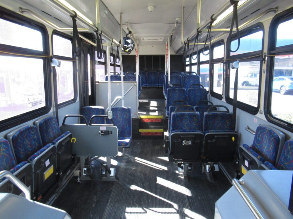 2006 Gillig Low Floor 32 Passenger ADA Transit Bus - T77050 | Northwest ...