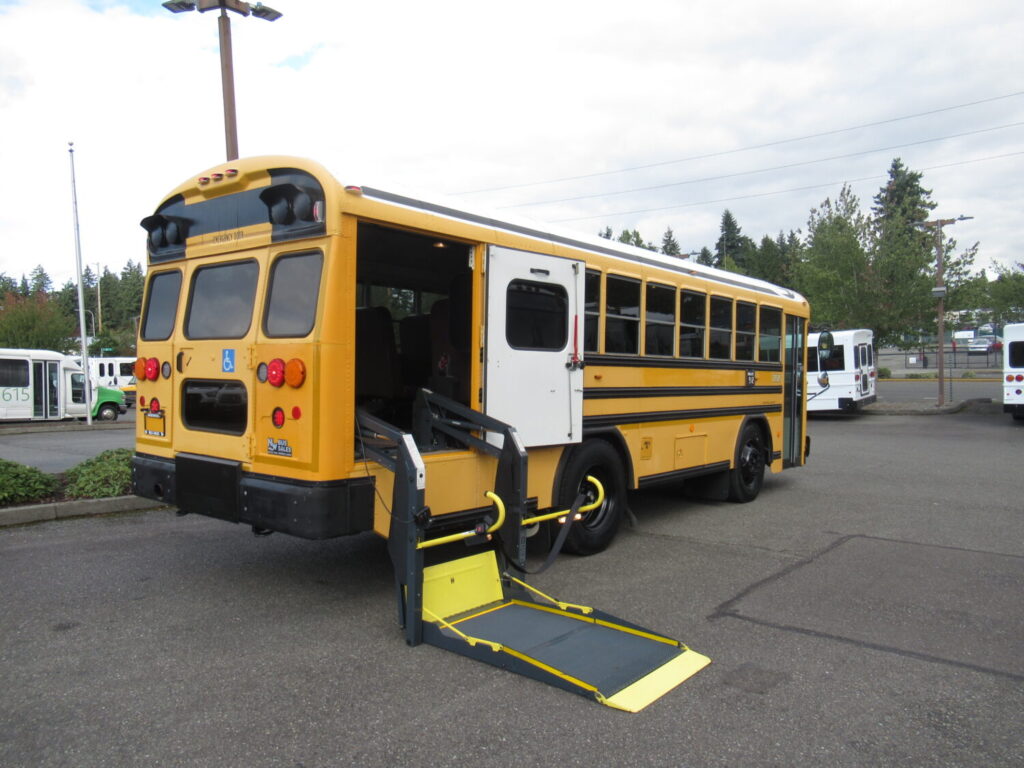 2010 Blue Bird All American Handy Bus 18+ 2 Short School Bus - B67195 ...