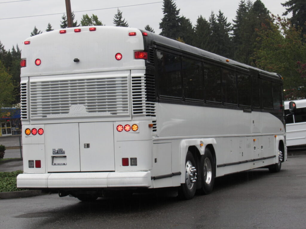 2004 MCI D4500 53 Passenger ADA Motorcoach - C56278 | Northwest Bus ...