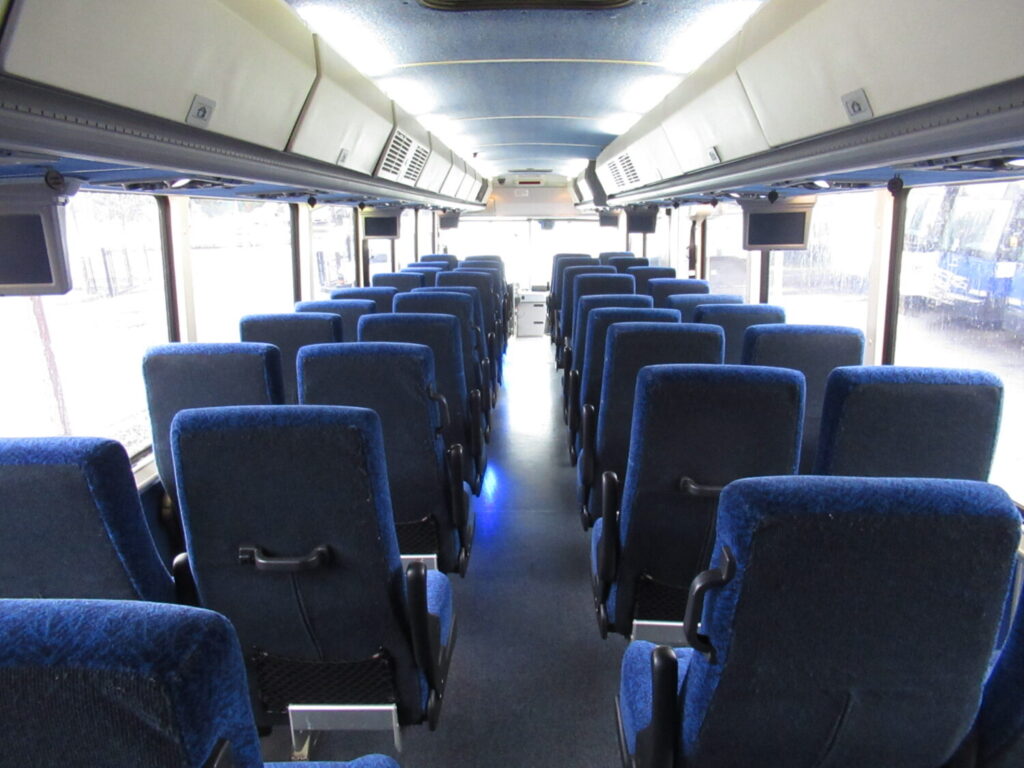 2004 MCI D4500 53 Passenger ADA Motorcoach - C56278 | Northwest Bus Sales, Inc