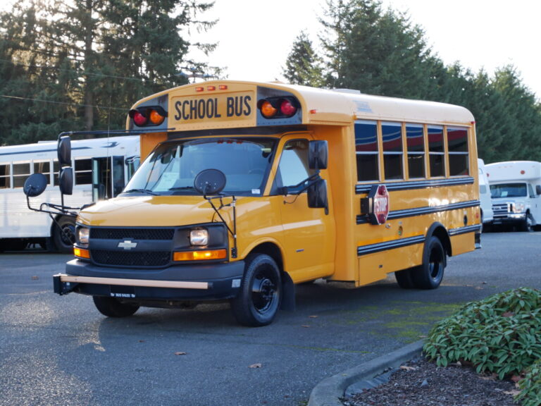 2013 Chevrolet Thomas Minotaur 20 Passenger School Bus - B12698 ...