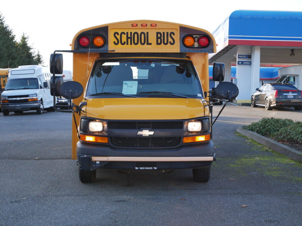 2013 Chevrolet Thomas Minotaur 20 Passenger School Bus - B12698 ...