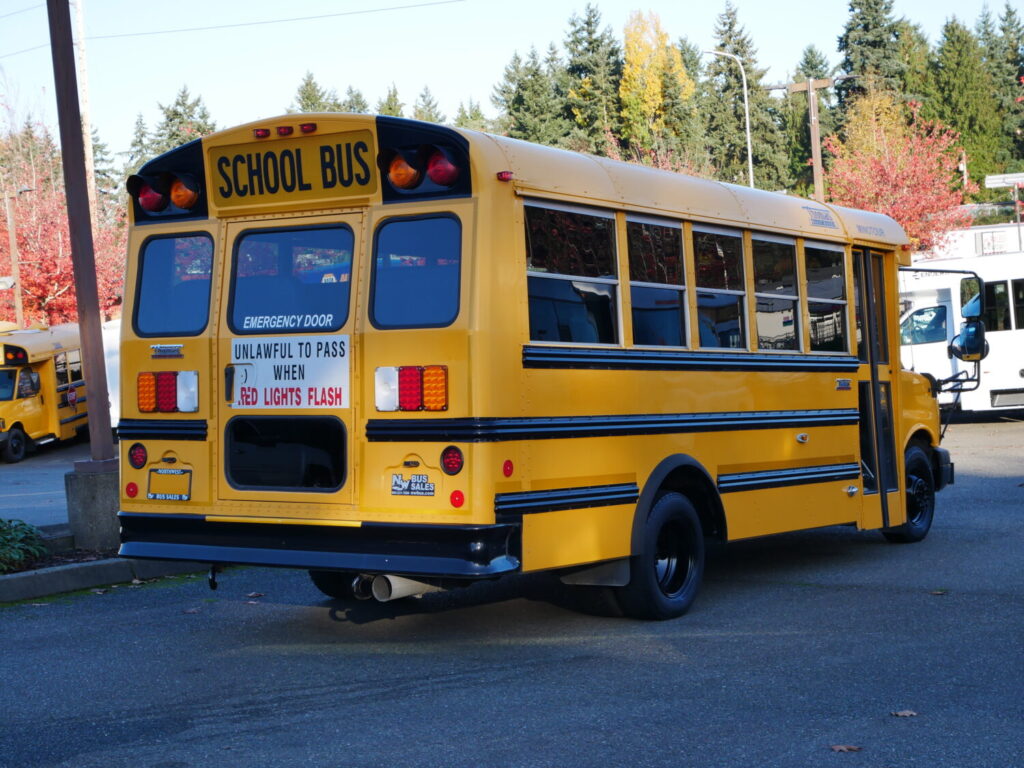 2013 Chevrolet Thomas Minotaur 20 Passenger School Bus - B12698 ...