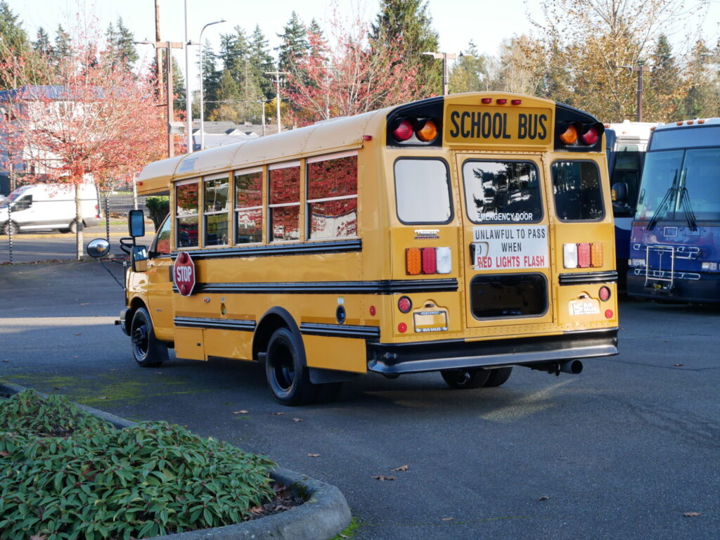 2013 Chevrolet Thomas Minotaur 20 Passenger School Bus - B12698 ...