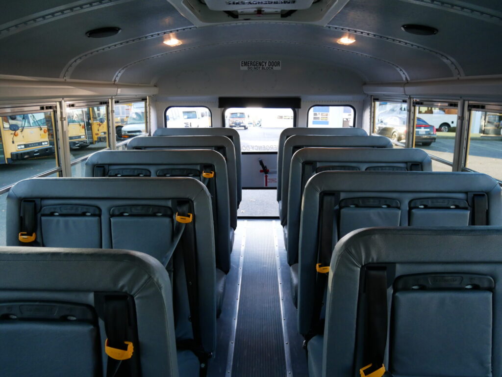 2013 Chevrolet Thomas Minotaur 20 Passenger School Bus - B12698 ...