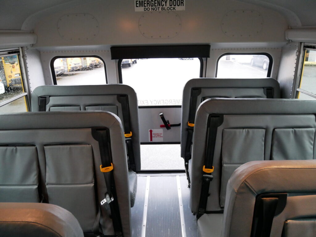 2013 Chevrolet Thomas Minotaur 20 Passenger School Bus - B86667 ...